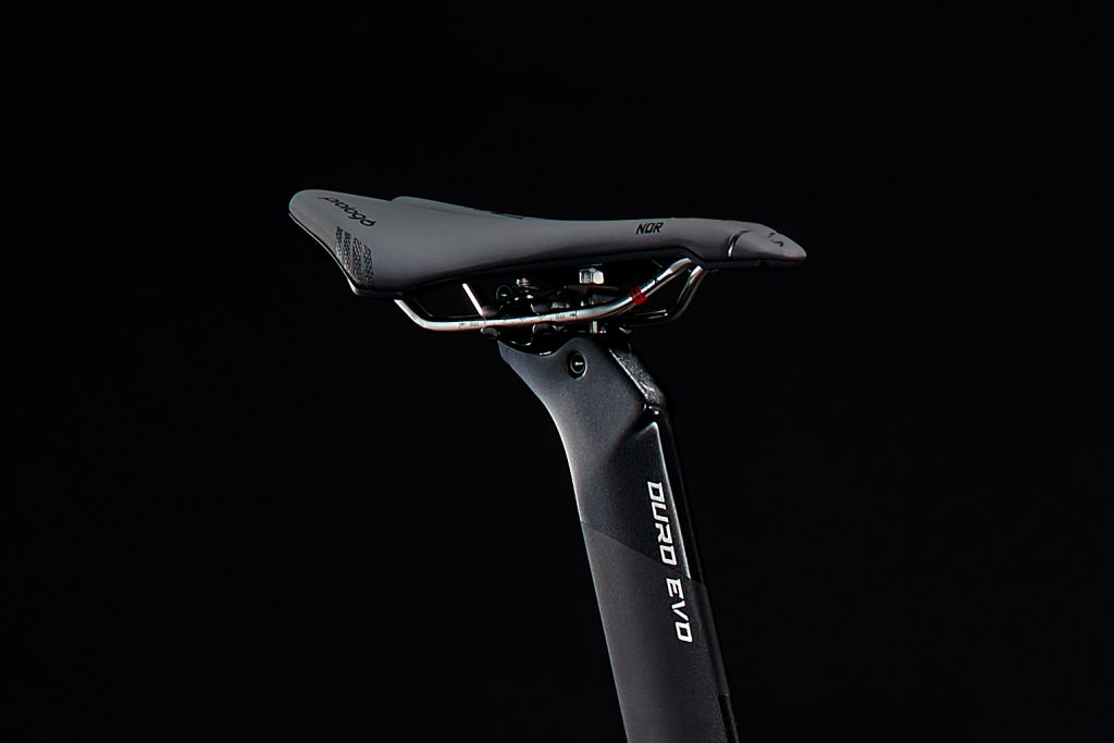 DURO EVO DB PRO LEGEND – GUSTO bike