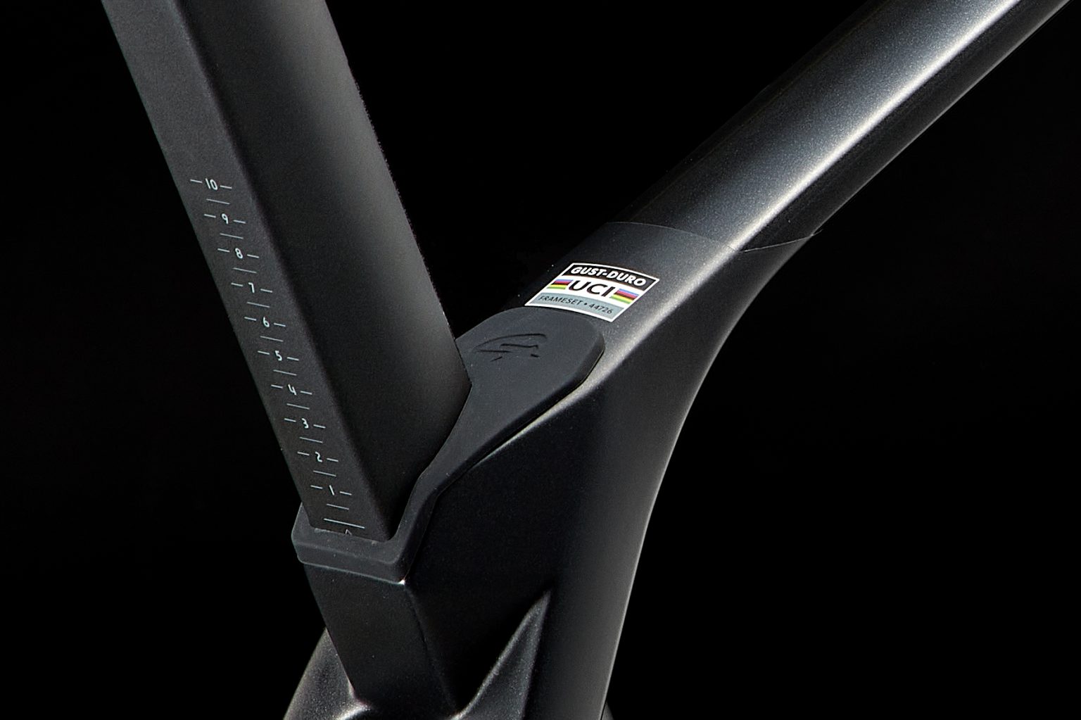 DURO EVO DB PRO LEGEND – GUSTO bike